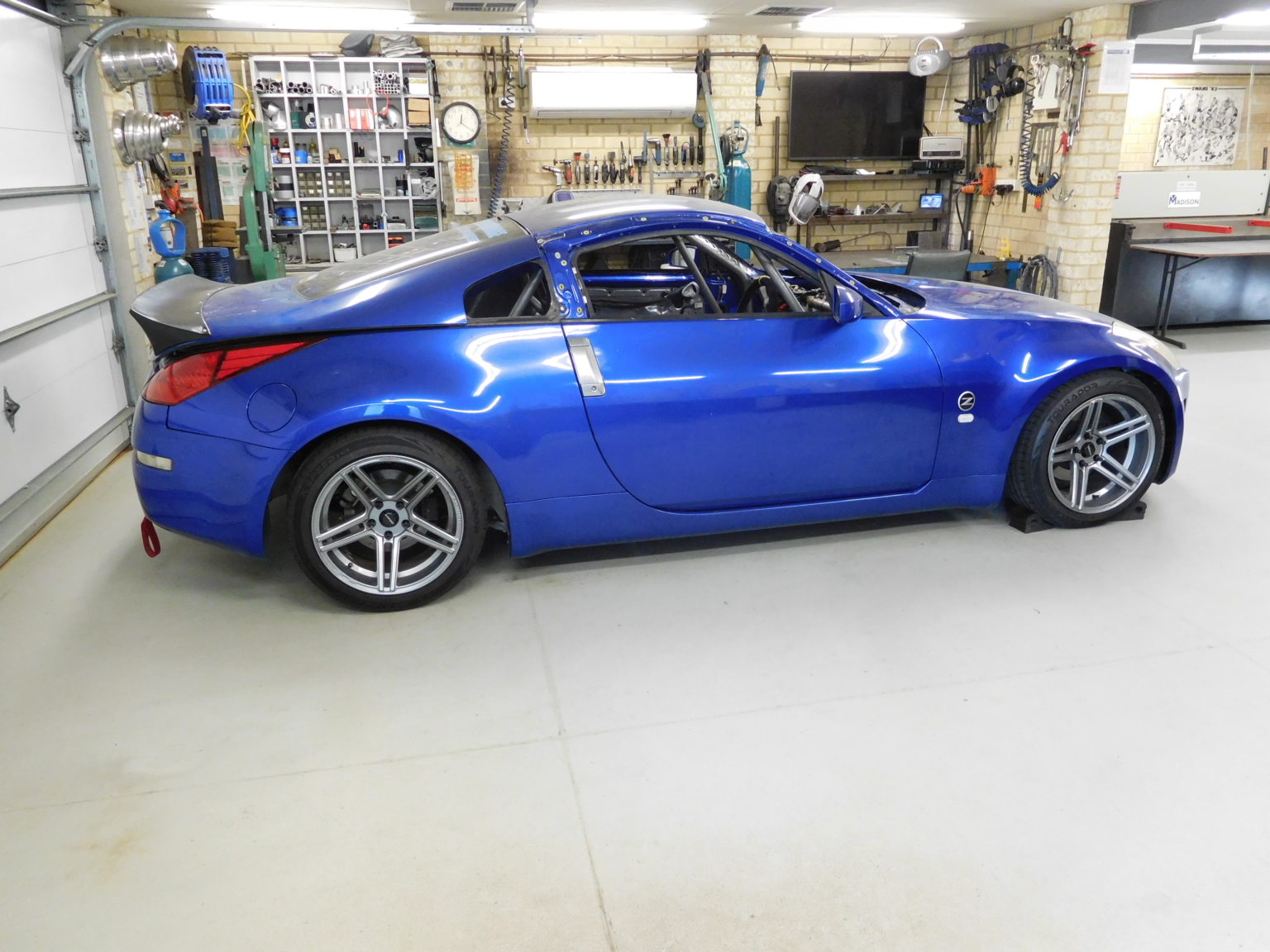 Nissan 350z - 6 Point Roll Cage - BSF