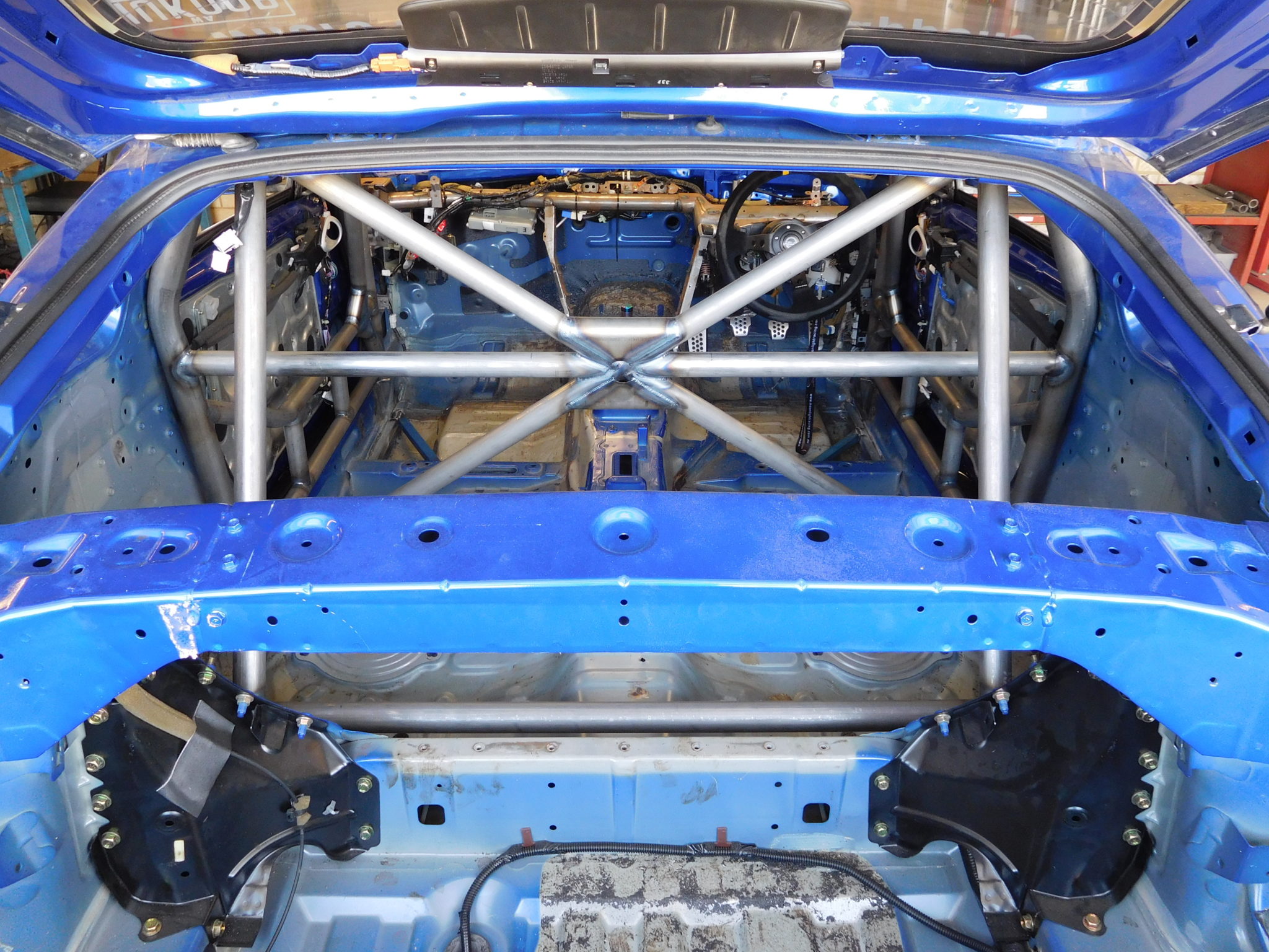 Nissan 350z - 6 Point Roll Cage - BSF